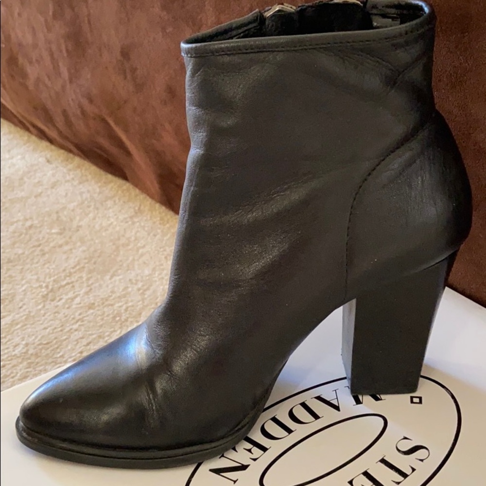 Steve Madden Marando Black Leather Booties - Gem